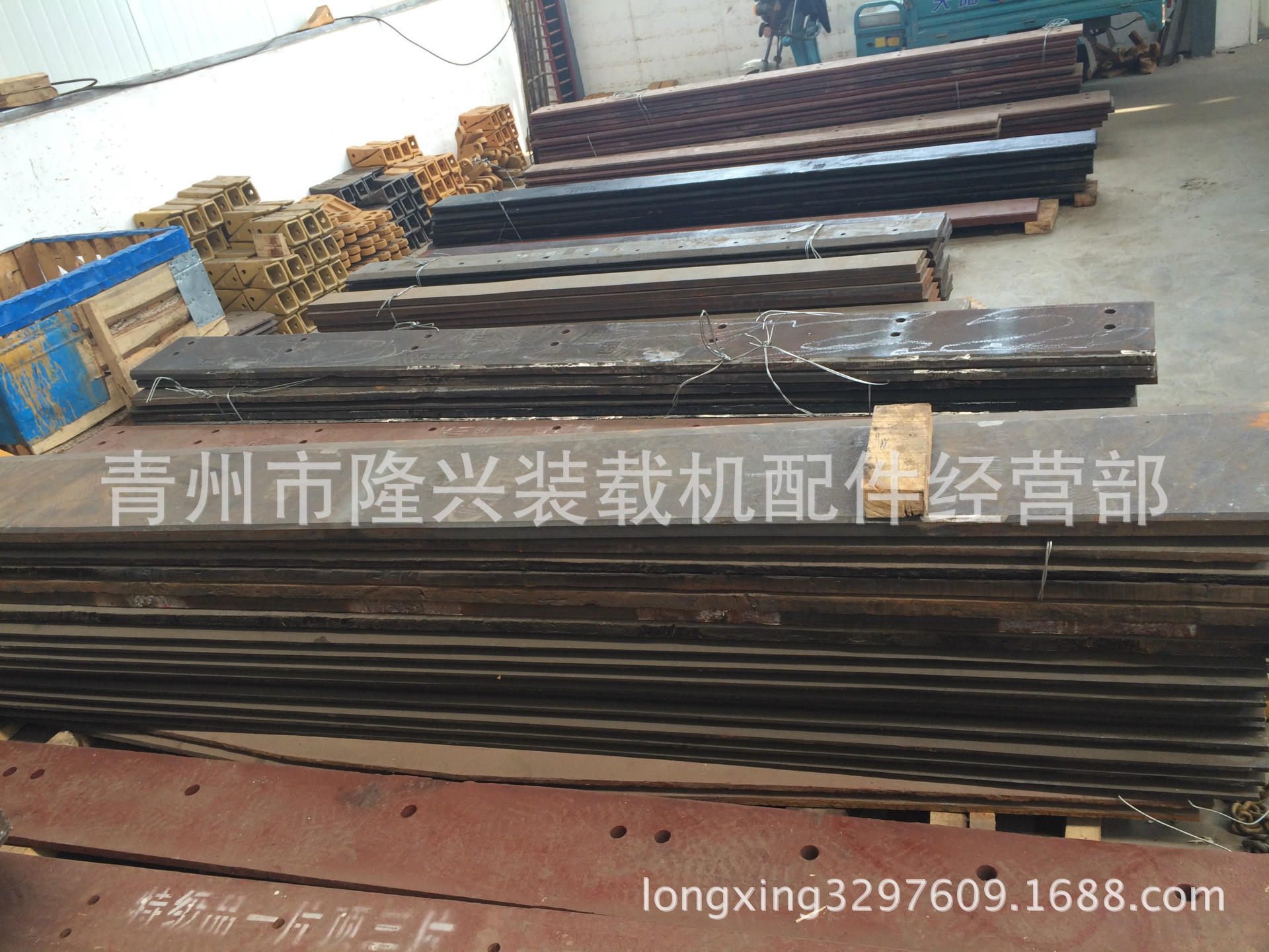 供应山工装载机铲车配件16D 16F潍柴 洛拖4105曲轴瓦 连杆瓦 - 通用部件批发网